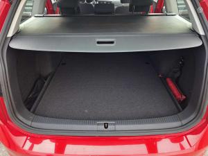 Red Volkswagen Golf 2016 in Marijampole, with an engine capacity of 1.40 L and mileage of 139 thousand km for 6150 €, photo 15 on AUTOMOTO.COM.LV