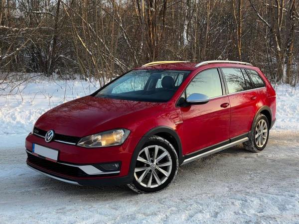 Red Volkswagen Golf 2017 in Vilnius, with an engine capacity of 1.80 L and mileage of 146 thousand km for 8900 €, photo 1 on AUTOMOTO.COM.LV