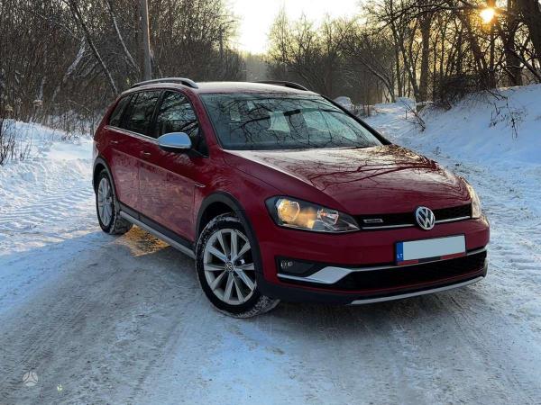 Red Volkswagen Golf 2017 in Vilnius, with an engine capacity of 1.80 L and mileage of 146 thousand km for 8900 €, photo 2 on AUTOMOTO.COM.LV