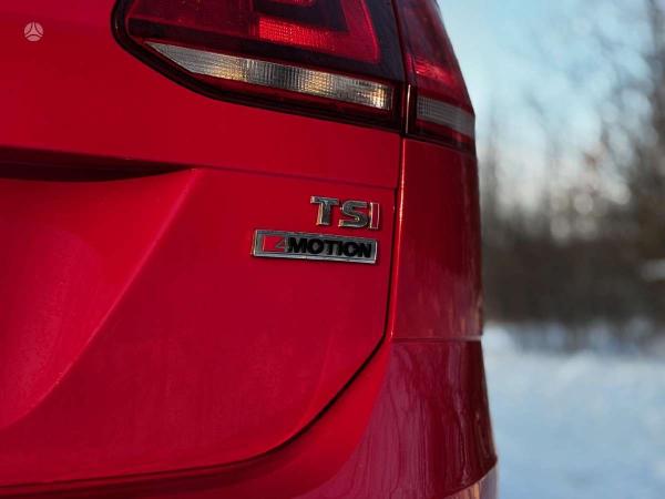 Red Volkswagen Golf 2017 in Vilnius, with an engine capacity of 1.80 L and mileage of 146 thousand km for 8900 €, photo 8 on AUTOMOTO.COM.LV