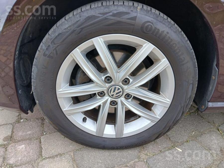 Sarkans Volkswagen Golf 2017 Saldus, ar dzinēja tilpumu 2.00 L un nobraukumu 240 tūkst. km par 9900 €, foto 11 vietnē AUTOMOTO.COM.LV