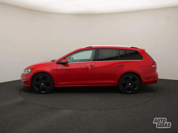 Red Volkswagen Golf 2017 in Vilnius, with an engine capacity of 1.50 L and mileage of 156 thousand km for 9299 €, photo 6 on AUTOMOTO.COM.LV