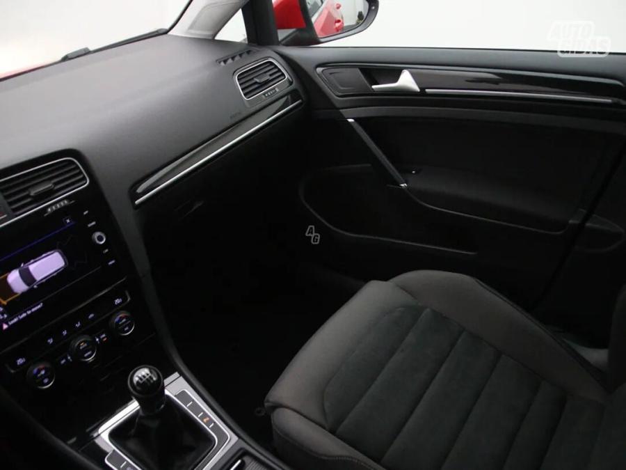 Sarkans Volkswagen Golf 2017 Viļņa, ar dzinēja tilpumu 1.50 L un nobraukumu 156 tūkst. km par 9299 €, foto 22 vietnē AUTOMOTO.COM.LV