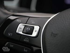Sarkans Volkswagen Golf 2017 Viļņa, ar dzinēja tilpumu 1.50 L un nobraukumu 156 tūkst. km par 9299 €, foto 30 vietnē AUTOMOTO.COM.LV