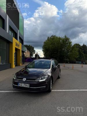 Red Volkswagen Golf 2017 in Riga, with an engine capacity of 1.60 L and mileage of 239 thousand km for 6299 €, photo 4 on AUTOMOTO.COM.LV