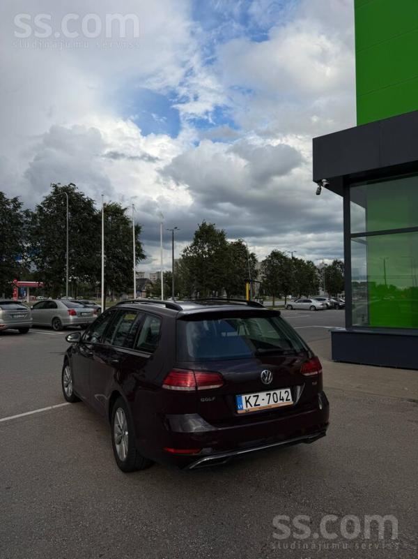 Red Volkswagen Golf 2017 in Riga, with an engine capacity of 1.60 L and mileage of 239 thousand km for 6299 €, photo 7 on AUTOMOTO.COM.LV