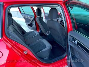 Red Volkswagen Golf 2018 in Valga, with an engine capacity of 2.00 L and mileage of 290 thousand km for 10950 €, photo 15 on AUTOMOTO.COM.LV