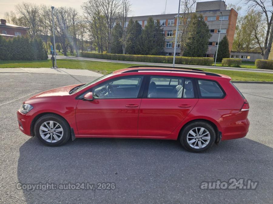 Sarkans Volkswagen Golf 2018 Tallina, ar dzinēja tilpumu 1.00 L un nobraukumu 144 tūkst. km par 9000 €, foto 5 vietnē AUTOMOTO.COM.LV