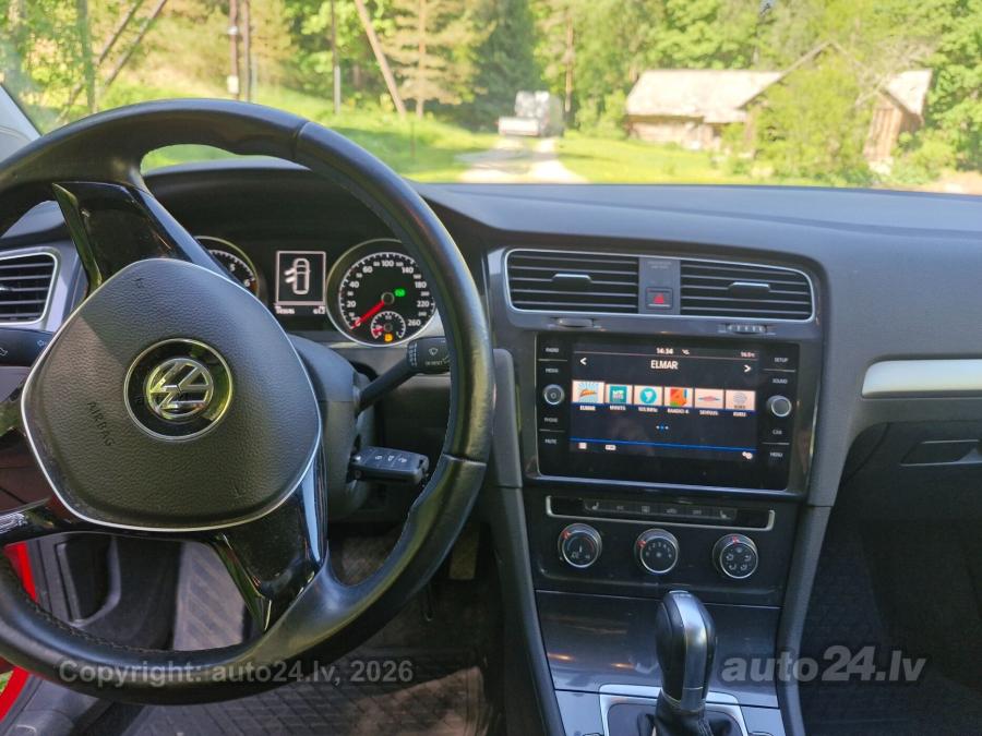 Sarkans Volkswagen Golf 2018 Tallina, ar dzinēja tilpumu 1.00 L un nobraukumu 144 tūkst. km par 9000 €, foto 9 vietnē AUTOMOTO.COM.LV