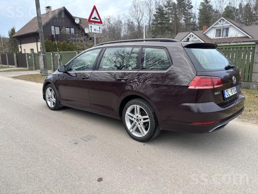 Sarkans Volkswagen Golf 2018 Rīga, ar dzinēja tilpumu 1.60 L un nobraukumu 267 tūkst. km par 6800 €, foto 3 vietnē AUTOMOTO.COM.LV