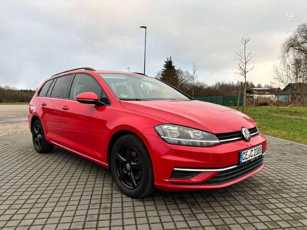 Red Volkswagen Golf 2019 in Panevezys, with an engine capacity of 1.60 L and mileage of 220 thousand km for 7500 €, photo 1 on AUTOMOTO.COM.LV