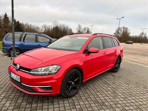 Red Volkswagen Golf 2019 in Panevezys, with an engine capacity of 1.60 L and mileage of 220 thousand km for 7500 €, photo 2 on AUTOMOTO.COM.LV
