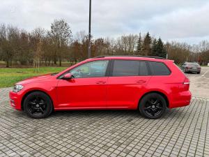 Red Volkswagen Golf 2019 in Panevezys, with an engine capacity of 1.60 L and mileage of 220 thousand km for 7500 €, photo 3 on AUTOMOTO.COM.LV