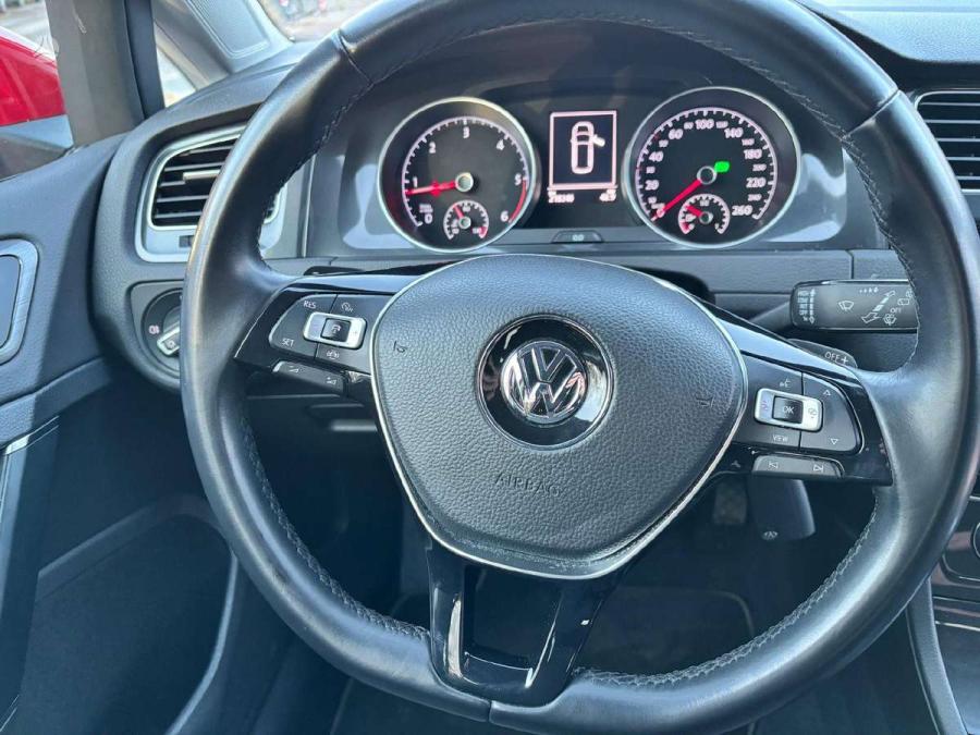 Red Volkswagen Golf 2019 in Panevezys, with an engine capacity of 1.60 L and mileage of 220 thousand km for 7500 €, photo 15 on AUTOMOTO.COM.LV