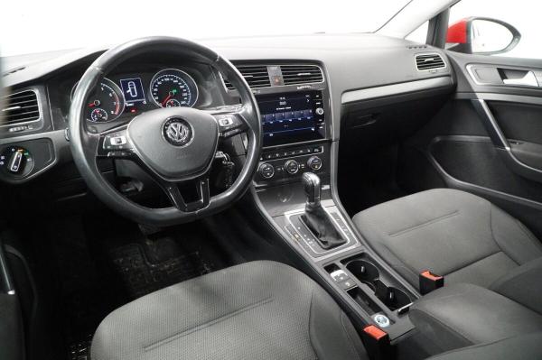 Red Volkswagen Golf 2019 in Tallinn, with an engine capacity of 1.50 L and mileage of 165 thousand km for 11500 €, photo 4 on AUTOMOTO.COM.LV