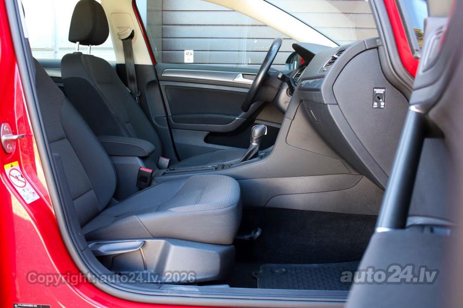 Red Volkswagen Golf 2019 in Tallinn, with an engine capacity of 1.00 L and mileage of 108 thousand km for 12499 €, photo 14 on AUTOMOTO.COM.LV
