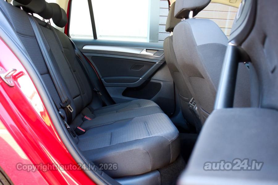 Red Volkswagen Golf 2019 in Tallinn, with an engine capacity of 1.00 L and mileage of 108 thousand km for 12499 €, photo 15 on AUTOMOTO.COM.LV