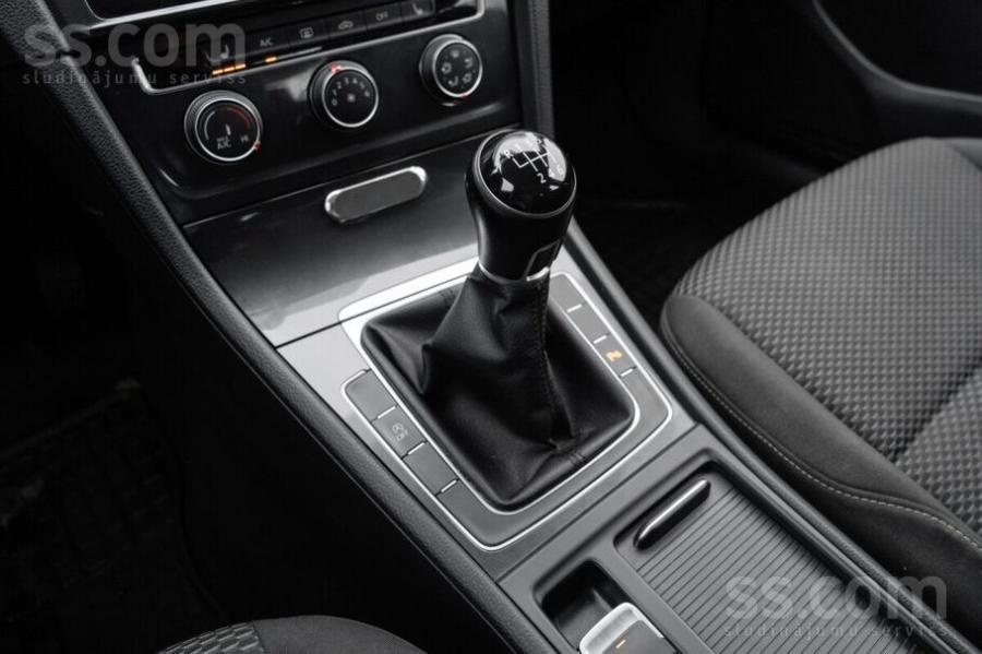 Sarkans Volkswagen Golf 2019 Rīga, ar dzinēja tilpumu 1.50 L un nobraukumu 180 tūkst. km par 8800 €, foto 15 vietnē AUTOMOTO.COM.LV