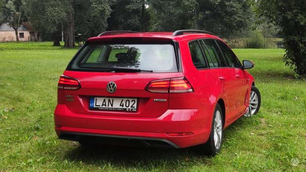 Sarkans Volkswagen Golf 2019 Viļņa, ar dzinēja tilpumu 1.50 L un nobraukumu 139 tūkst. km par 9350 €, foto 8 vietnē AUTOMOTO.COM.LV