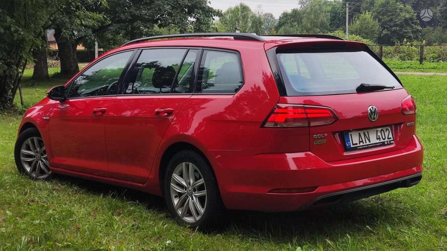 Sarkans Volkswagen Golf 2019 Viļņa, ar dzinēja tilpumu 1.50 L un nobraukumu 139 tūkst. km par 9350 €, foto 10 vietnē AUTOMOTO.COM.LV