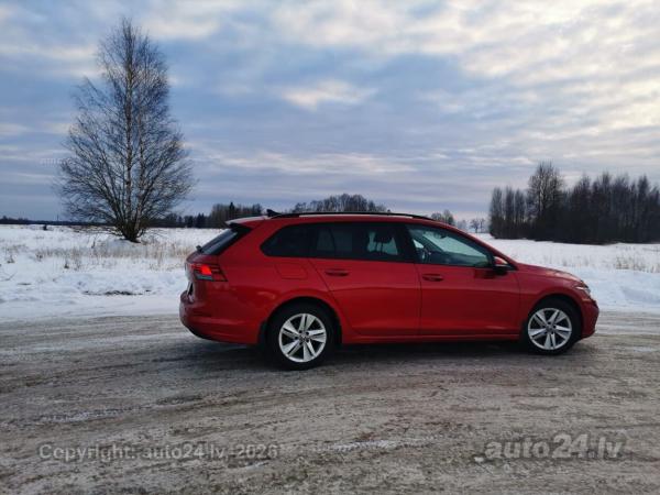 Red Volkswagen Golf 2021 in Parnu, with an engine capacity of 2.00 L and mileage of 139 thousand km for 16800 €, photo 3 on AUTOMOTO.COM.LV
