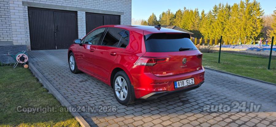 Red Volkswagen Golf 2021 in Tallinn, with an engine capacity of 1.50 L and mileage of 75 thousand km for 21900 €, photo 6 on AUTOMOTO.COM.LV
