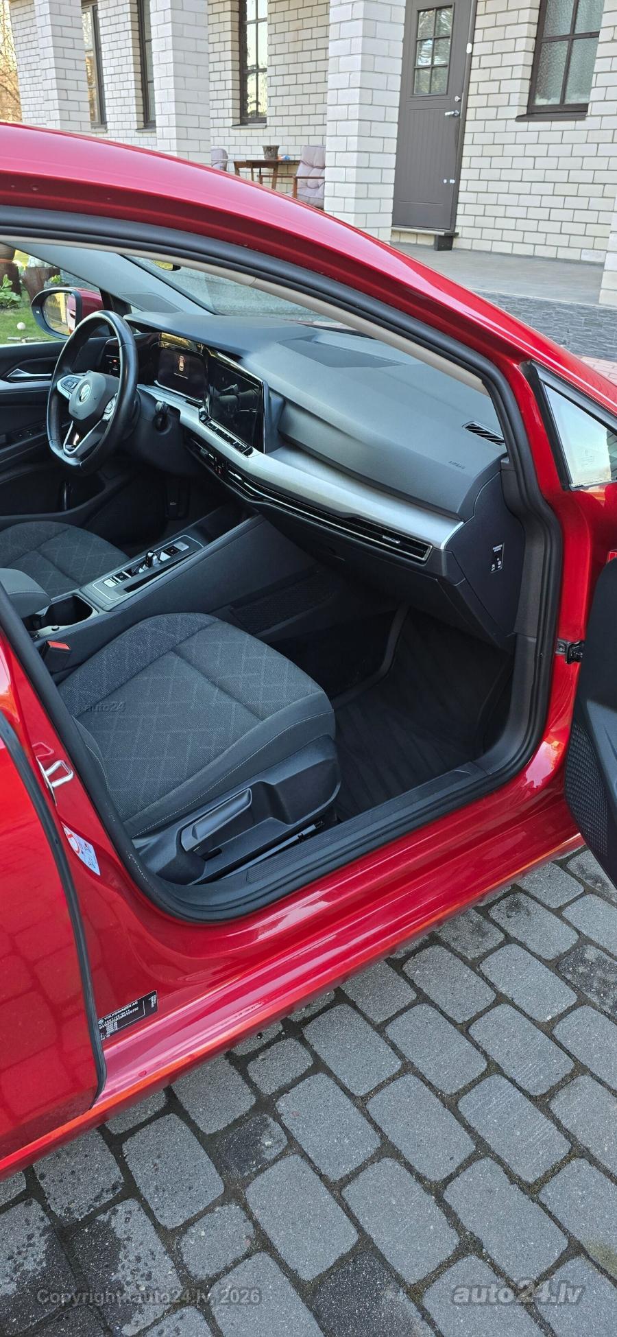 Red Volkswagen Golf 2021 in Tallinn, with an engine capacity of 1.50 L and mileage of 75 thousand km for 21900 €, photo 11 on AUTOMOTO.COM.LV