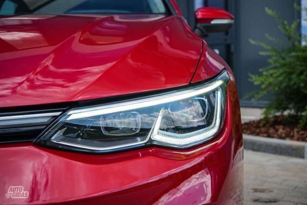Sarkans Volkswagen Golf 2021 Kauņa, ar dzinēja tilpumu 1.50 L un nobraukumu 49 tūkst. km par 16950 €, foto 7 vietnē AUTOMOTO.COM.LV