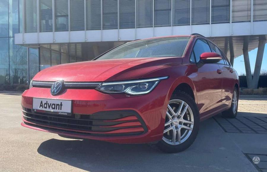 Red Volkswagen Golf 2022 in Vilnius, with an engine capacity of 1.50 L and mileage of 54 thousand km for 13190 €, photo 1 on AUTOMOTO.COM.LV
