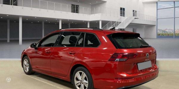 Red Volkswagen Golf 2022 in Vilnius, with an engine capacity of 1.50 L and mileage of 163 thousand km for 15720 €, photo 5 on AUTOMOTO.COM.LV