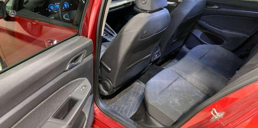 Sarkans Volkswagen Golf 2022 Viļņa, ar dzinēja tilpumu 1.50 L un nobraukumu 163 tūkst. km par 15720 €, foto 13 vietnē AUTOMOTO.COM.LV