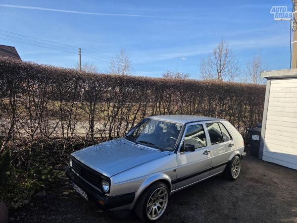 Volkswagen Golf 1989 Telšiai, ar dzinēja tilpumu 1.30 L un nobraukumu 200 tūkst. km par 1750 €, foto 3 vietnē AUTOMOTO.COM.LV