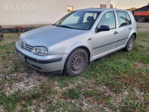 Volkswagen Golf 2000 Daugavpils, ar dzinēja tilpumu 1.90 L un nobraukumu 291 tūkst. km par 900 €, foto  vietnē AUTOMOTO.COM.LV