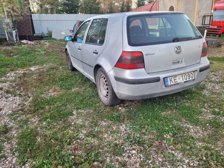 Фольксваген Гольф 2000 в Даугавпилс, объемом двигателя 1.90 л и пробегом 291 тыс. км за 900 €, фото 5 на AUTOMOTO.COM.LV