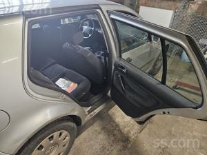 Volkswagen Golf 2002 Rīga, ar dzinēja tilpumu 1.60 L un nobraukumu 214 tūkst. km par 1490 €, foto 11 vietnē AUTOMOTO.COM.LV