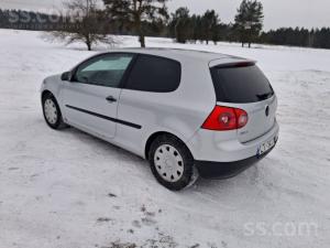 Volkswagen Golf 2004 in Tukums, with an engine capacity of 1.90 L and mileage of 318 thousand km for 1000 €, photo 4 on AUTOMOTO.COM.LV