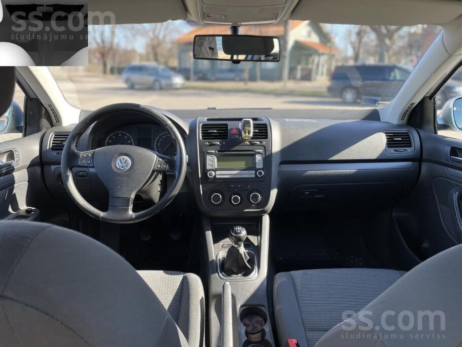 Volkswagen Golf 2006 in Ventspils, with an engine capacity of 1.60 L and mileage of 322 thousand km for 2350 €, photo 10 on AUTOMOTO.COM.LV