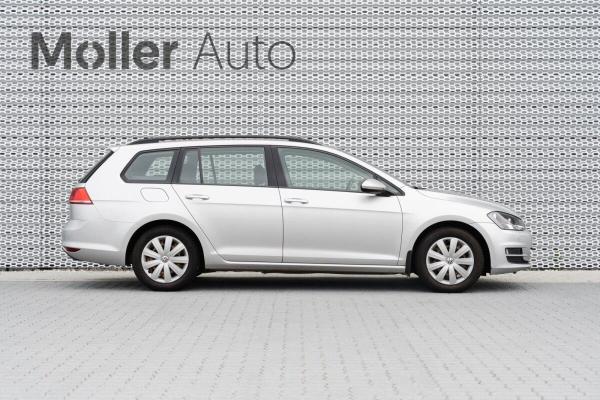Volkswagen Golf 2015 Mārupe, ar dzinēja tilpumu 1.40 L un nobraukumu 125 tūkst. km par 7150 €, foto 5 vietnē AUTOMOTO.COM.LV