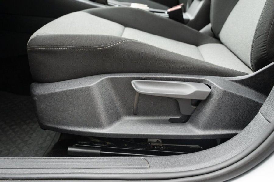 Volkswagen Golf 2015 in Marupe, with an engine capacity of 1.40 L and mileage of 125 thousand km for 7150 €, photo 9 on AUTOMOTO.COM.LV
