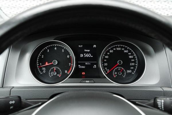 Volkswagen Golf 2015 Mārupe, ar dzinēja tilpumu 1.40 L un nobraukumu 125 tūkst. km par 7150 €, foto 10 vietnē AUTOMOTO.COM.LV