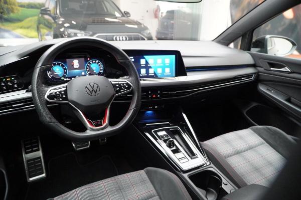 Volkswagen Golf 2023 in Peetri, with an engine capacity of 2.00 L and mileage of 70 thousand km for 35850 €, photo 11 on AUTOMOTO.COM.LV
