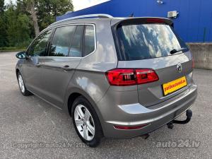 Beige Volkswagen Golf Sportsvan 2015 in Paide, with an engine capacity of 1.60 L and mileage of 219 thousand km for 8590 €, photo 5 on AUTOMOTO.COM.LV