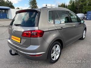 Beige Volkswagen Golf Sportsvan 2015 in Paide, with an engine capacity of 1.60 L and mileage of 219 thousand km for 8590 €, photo 6 on AUTOMOTO.COM.LV