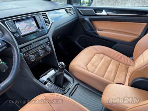 Beige Volkswagen Golf Sportsvan 2015 in Paide, with an engine capacity of 1.60 L and mileage of 219 thousand km for 8590 €, photo 13 on AUTOMOTO.COM.LV