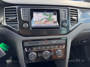 Beige Volkswagen Golf Sportsvan 2015 in Paide, with an engine capacity of 1.60 L and mileage of 219 thousand km for 8590 €, photo 18 on AUTOMOTO.COM.LV
