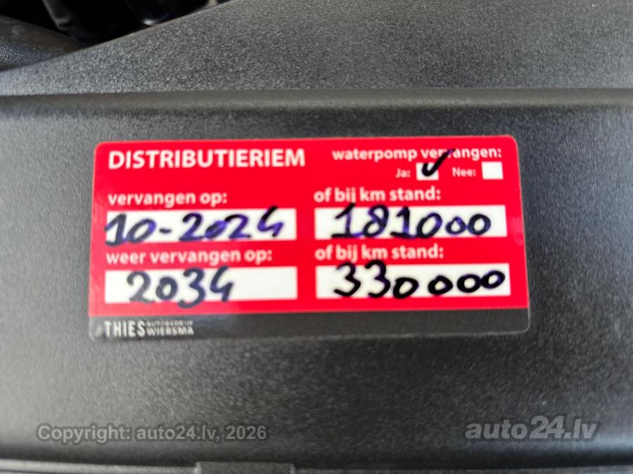 Beige Volkswagen Golf Sportsvan 2015 in Paide, with an engine capacity of 1.60 L and mileage of 219 thousand km for 8590 €, photo 28 on AUTOMOTO.COM.LV