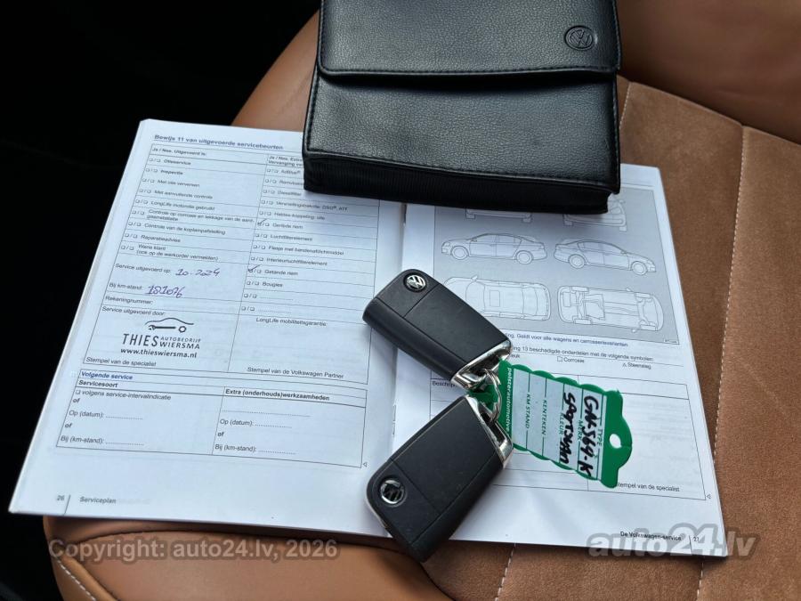 Beige Volkswagen Golf Sportsvan 2015 in Paide, with an engine capacity of 1.60 L and mileage of 219 thousand km for 8590 €, photo 30 on AUTOMOTO.COM.LV