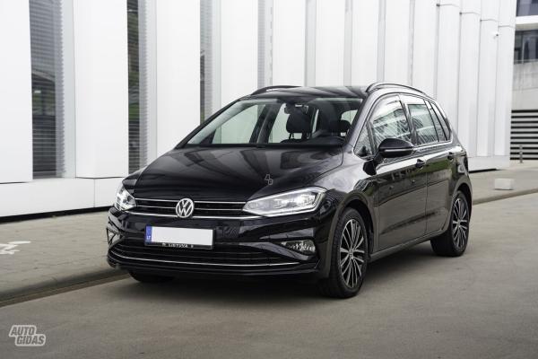 Black Volkswagen Golf Sportsvan 2019 in Vilnius, with an engine capacity of 1.50 L and mileage of 105 thousand km for 16850 €, photo 4 on AUTOMOTO.COM.LV