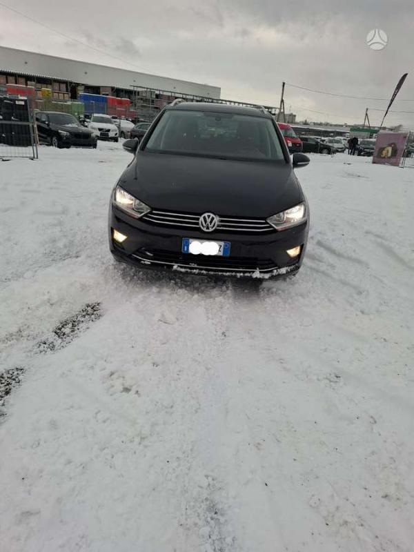 Melns Volkswagen Golf Sportsvan 2014 Kauņa, ar dzinēja tilpumu 1.60 L un nobraukumu 204 tūkst. km par 7450 €, foto 6 vietnē AUTOMOTO.COM.LV