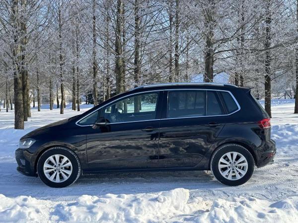 Melns Volkswagen Golf Sportsvan 2014 Kupiškis, ar dzinēja tilpumu 1.40 L un nobraukumu 205 tūkst. km par 8900 €, foto 2 vietnē AUTOMOTO.COM.LV